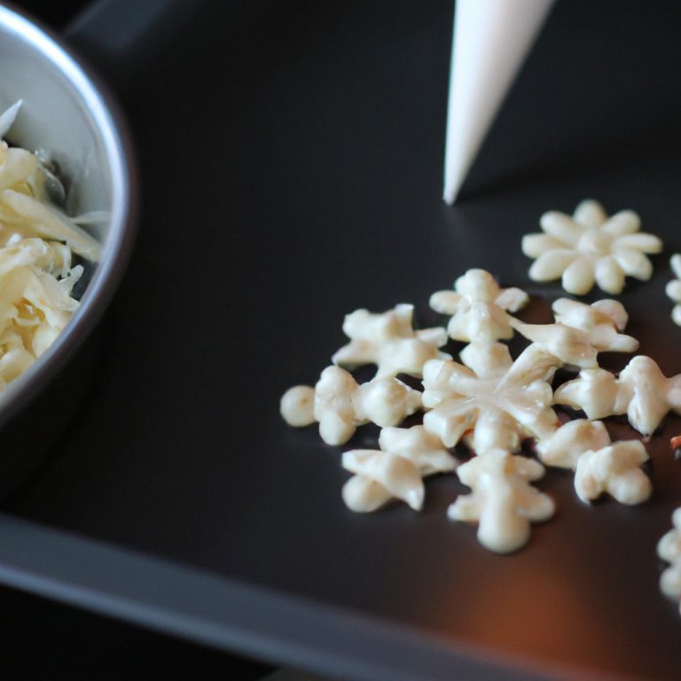 How to Make White Chocolate Snowflakes: Step-by-Step Guide for the ...