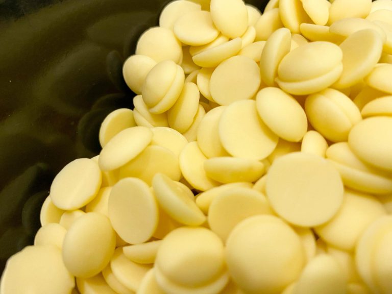 How to Make White Chocolate Couverture: Simple Steps & Tips for Perfect ...